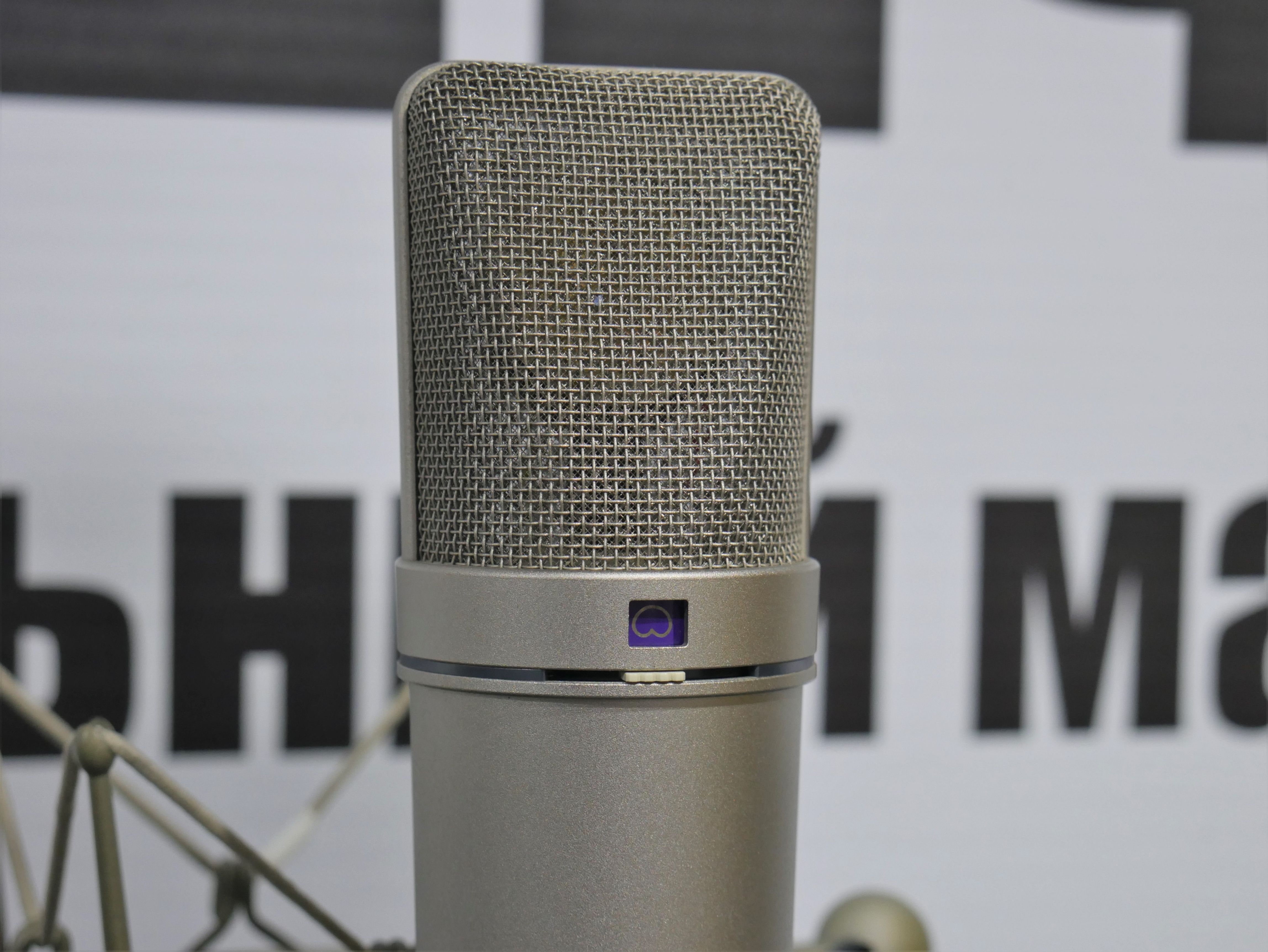 Neumann U87 AI Studio Set — купить в Ай-Шефф за 179 990 ₽. Это того стоит!